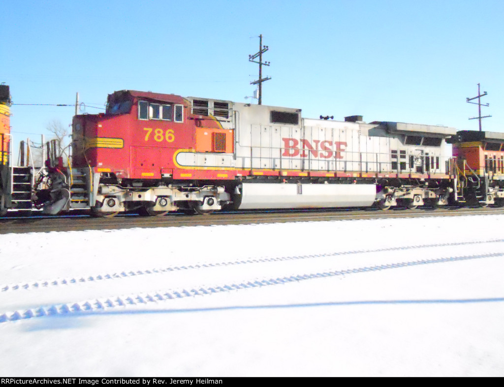 BNSF 786